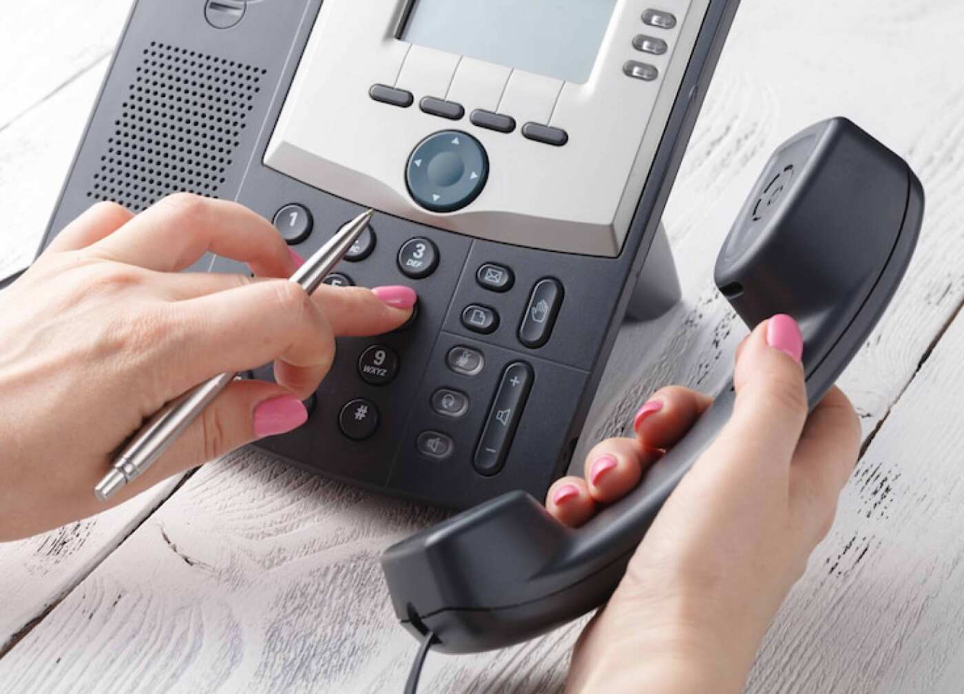 VoIP vs. Landline Phones: Choosing the Right Telephony Solution VoIP vs. Landline Phones: Choosing the Right Telephony Solution
