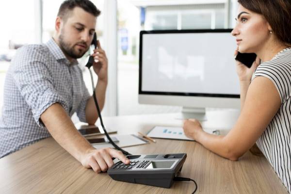 How Do VoIP Phones Work? Unraveling the Technology